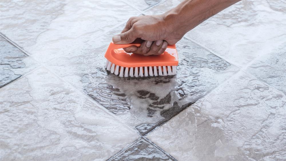 5 Simple Ways to Remove Hard Water Stains Quickly