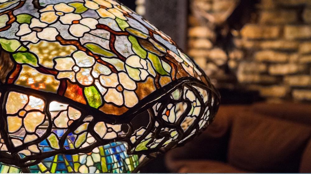 10 Decorative Lighting Fixtures to Elevate Your Home's Style