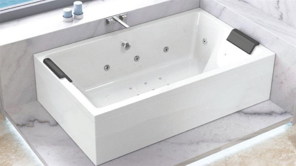 Modern Bathtub Designs for Luxurious Home Bathrooms