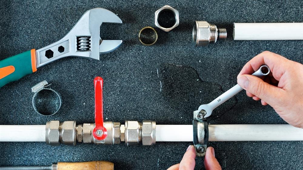 How to Choose the Right Bathroom Fixtures