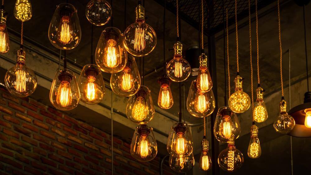 8 Creative Ways to Incorporate Lighting into Your Home's Decor