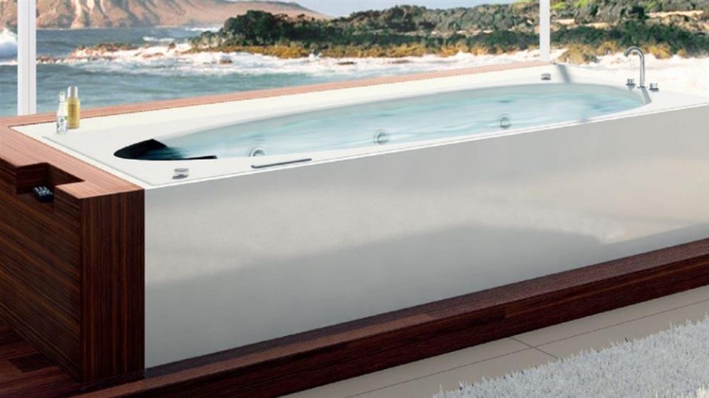 Luxury Bathtub Designs: Tips for Your Spa-like Bathroom